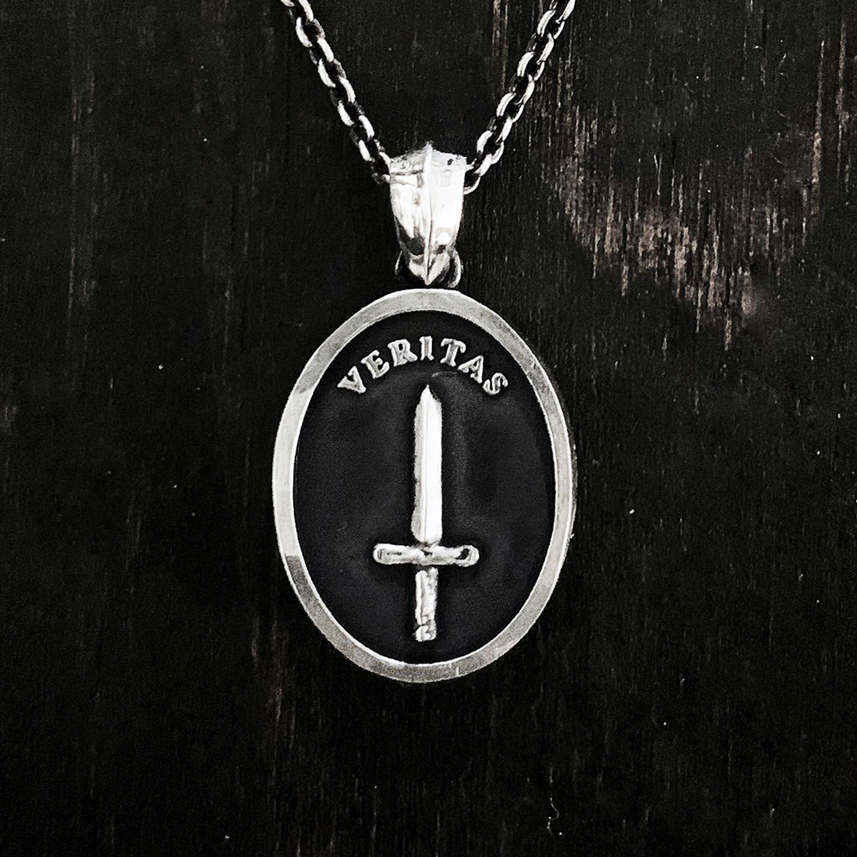 Veritas Pendant Necklace – Remains